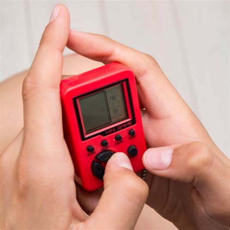 Pocket Arcade Game — Kikkerland Design Inc