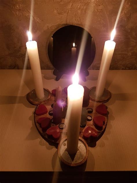 Чёрное обсидиановое зеркало | Candle sconces, Wall lights, Candles