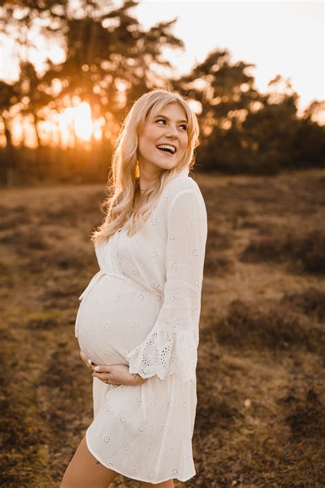 Schwangerschaftsshooting | Maternity photography poses pregnancy pics ...