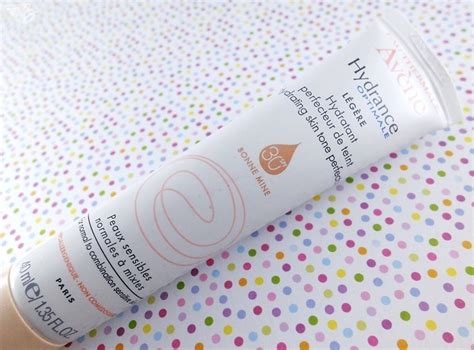 Avène Hydrance Optimale légère Creme mit SPF30