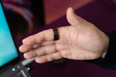 Lenovo представляет ThinkBook 3D на MWC 2025: Ноутбук с трехмерным ...