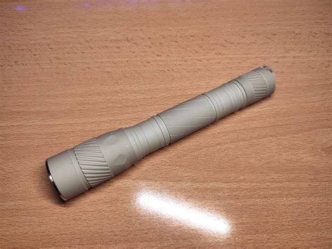 [Review] Convoy T4 || 2 x AA / 2 x 14500 , Nichia 519A : r/flashlight