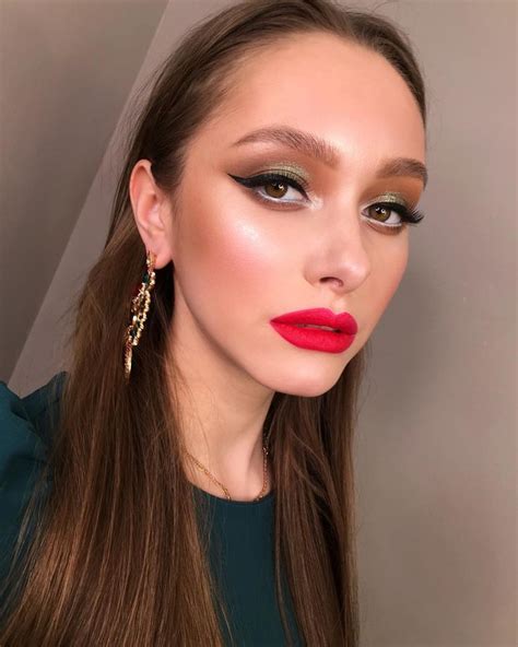 @sasha_make_up on Instagram: “ Hollywood makeup ..... 30.01 Базовый ...