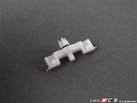Genuine Volkswagen Audi - 7L0853547A - Lower door molding clip - Priced ...
