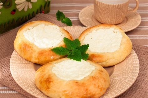 6 способов приготовить ватрушки с творогом