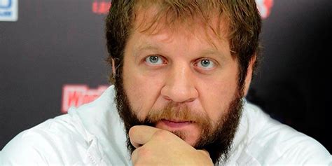 Александр Емельяненко: биография, личная жизнь, семья, жена, дети ...