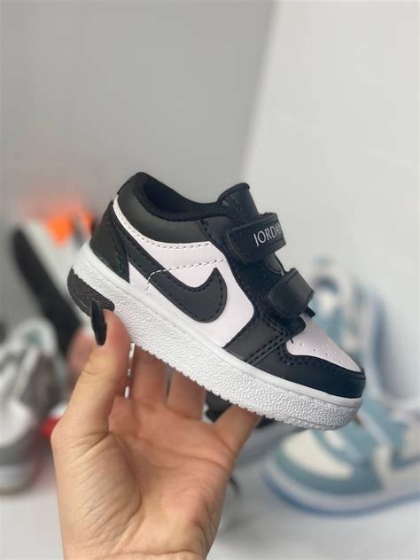 Детские кроссовки Nike Air Jordan 1 Low Black White р.22 (ID#1786236692 ...