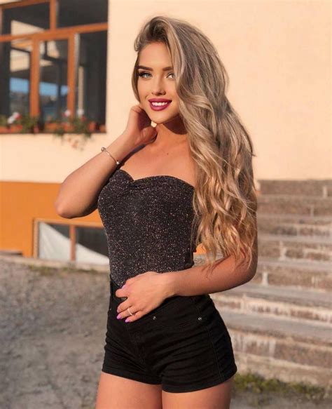 VALERI** Eye Color, Hair Color, Athletic Hairstyles, Mysterious Girl ...