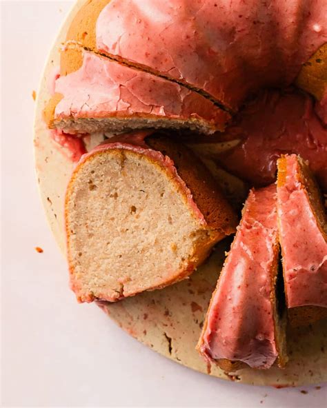Strawberry Pound Cake (with Fresh Strawberries) - Olives + Thyme