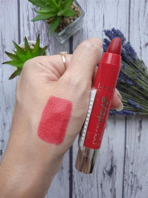 Помада-карандаш для губ lovely color wear long lasting lipstick тон 1 ...
