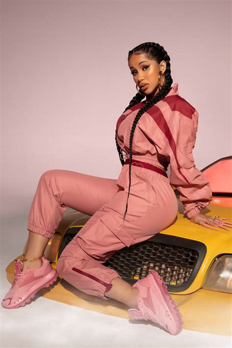 Cardi B x Reebok: le nuove sneakers dell'autunno 2021 | Vogue Italia