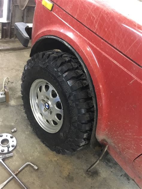 Начало установки сафари 510+BMW кованные диски. — Lada 4x4 3D, 1,6 л ...