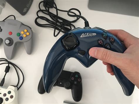 The ALPS Interactive GAME PAD "The PS3 Boomerang controller"