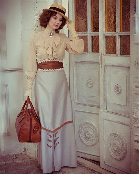 ема дн | Vintage fashion, Fashion, High waisted skirt