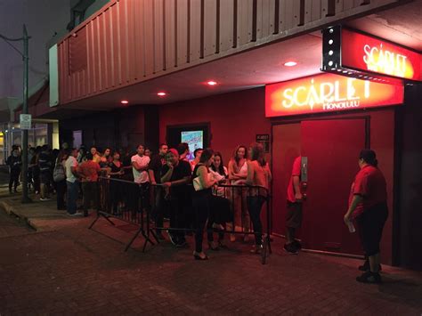 Hawaii Gay Bars: 20-somethings - GayCities Hawaii