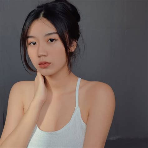 Linh Chi Phạm (@_lchi.521) • Threads, Say more