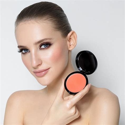Sexy Cream Blusher SHINY PEACH – Romanovamakeup