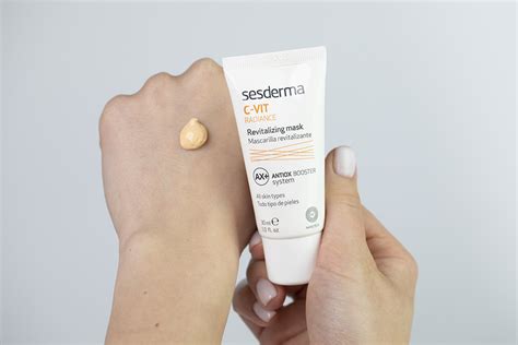 Sesderma C Vit Revitalizing Gel Cream + C-VIT Radiance + Kosmetyczka ...