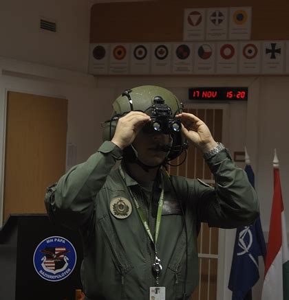 Sötét világ, zölden és feketén - Air Power Blog
