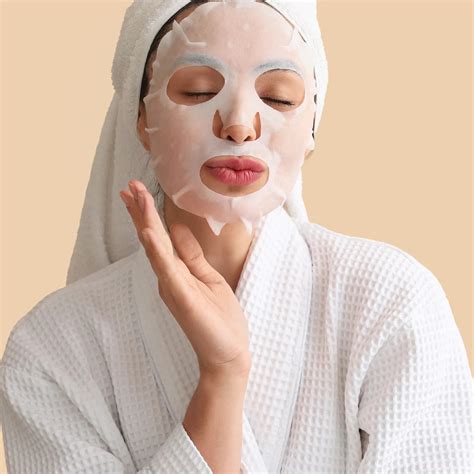 Купить The SAEM Тканевая маска для лица с черникой (витаминная) Natural ...