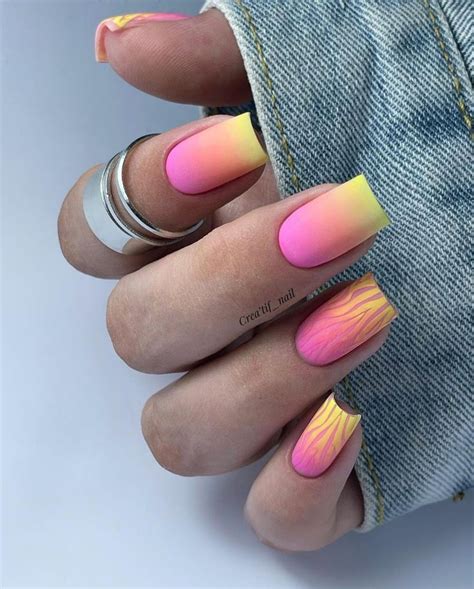 Pin by Elen Andre on Квадратные ногти | Tropical nails, Sweater nails ...