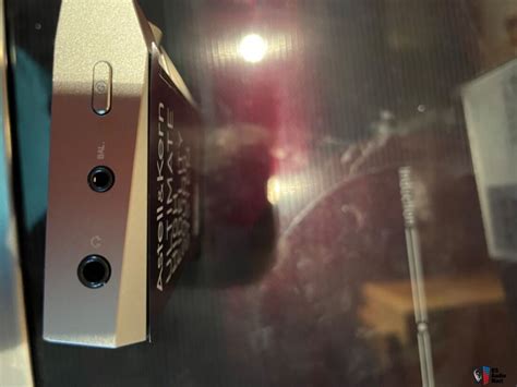 Astell & Kern SR25 + red case (bundle) Photo #4547363 - US Audio Mart