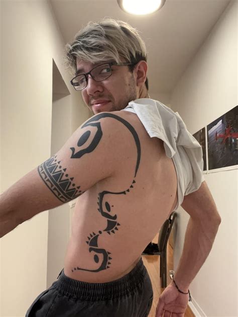 I got Izumi Miyamura’s tattoos!