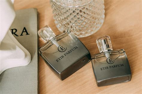 MOLECULE NO:2 - ETIB Parfum