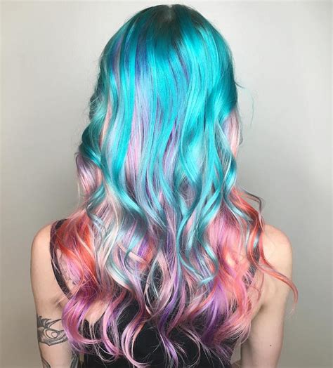 "Mermaid Hair" Trend Has Women Dyeing Hair Into Sea-Inspired Colors
