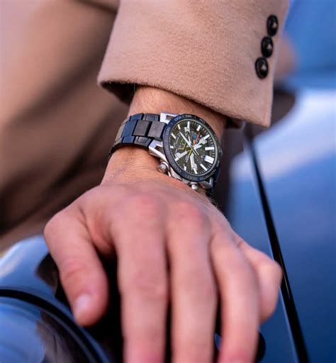 Часы Casio Edifice с сапфировым стеклом — купить на официальном сайте ...