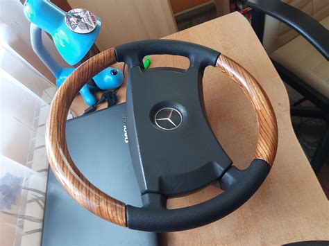 Руль с деревянными вставками w124 — Mercedes-Benz E-class (W124), 3 л ...