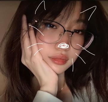 Camilla, 18, United Arab Emirates