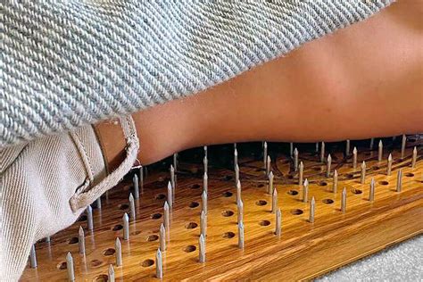 Доски садху для лежания из дуба купить - Доски садху YogaDesc