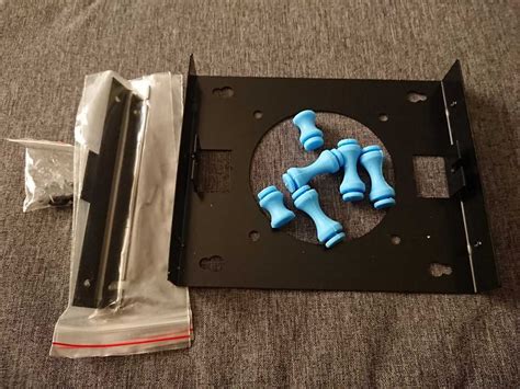 Антивибрационное крепление для HDD (жесткого диска) 3.5" в отсек 5.25 ...