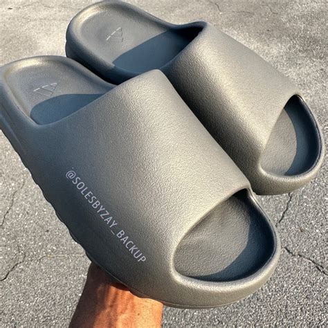 adidas Yeezy Slide Granite ID4132 Release Info | SneakerNews.com