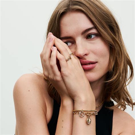 Pandora ME Small-Link Chain Bracelet | Pandora UK