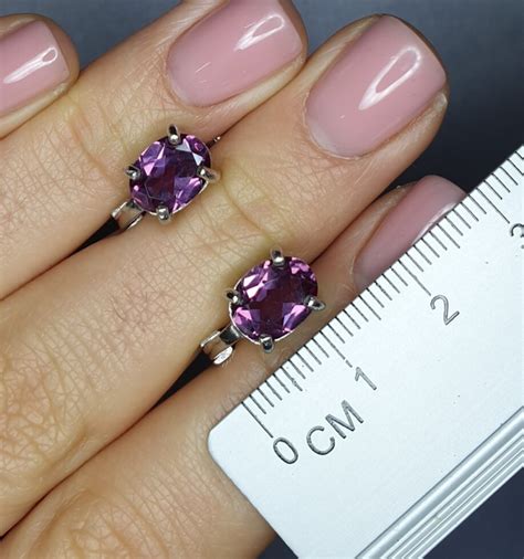 Сережки серебряные с александритом 4,73 г – низкие цены, кредит, оплата ...
