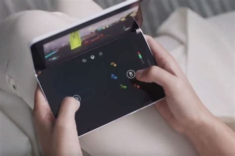 Microsoft представила двухэкранный смартфон Surface Duo на Android
