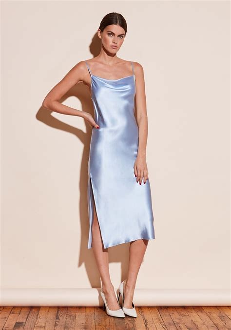 Slip Dress: der vielseitigste Kleider-Trend des Sommers