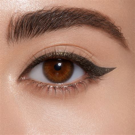 Карандаши для глаз - купить в интернет-магазине ROMANOVAMAKEUP