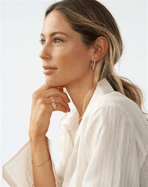 Orbit Collection | Smykker i satineret guld med diamanter – Ro Copenhagen