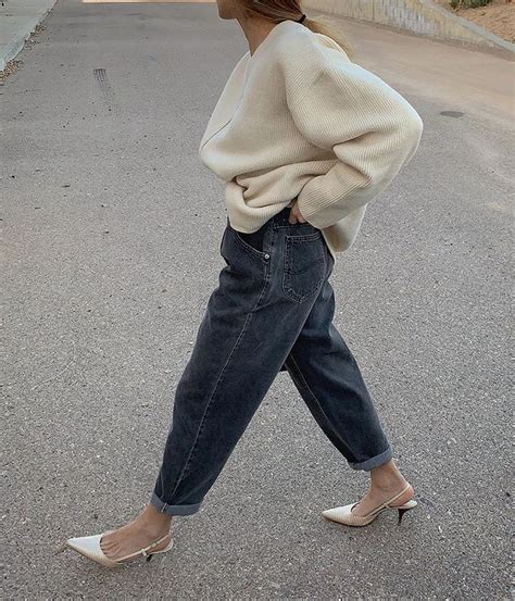 Oversized knit @jamesstreetco | Fashion, Fashion outfits, How to wear ...