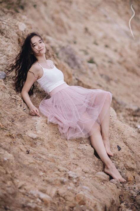 Fariza Karshigina - a model from United Kingdom | Model Management