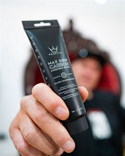 Max Grip Carbon Assembly Paste – Peaty's