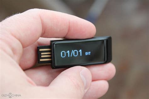 iWOWN i5 Plus Smart Bracelet Review - A Lot of Features for $19 ...