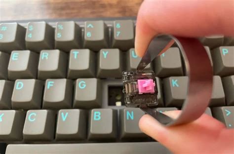 How to Lube Mechanical Keyboard Switches: A Step-By-Step Guide - Hirosart