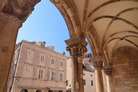 Sponza Bilder – Durchsuchen 221 Archivfotos, Vektorgrafiken und Videos ...