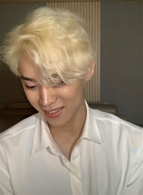 DEMIAN 데미안 Демиан | Sony music entertainment, Most beautiful man, Singer