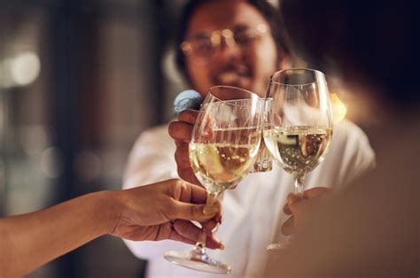 Page 6 | Celebration Wine Images - Free Download on Freepik