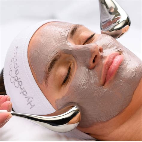 Rejuvenating Clay Mask – HydroPeptide